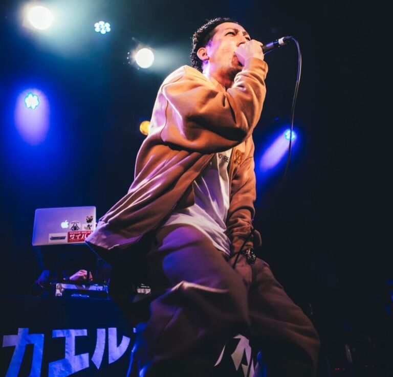 レゲエシンガーのRAYとは？経歴や年齢、本名を解説【おすすめの音源・曲も紹介】 | ヒプラガ